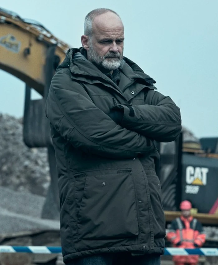 The Glass Dome S01 Johan Rheborg Green Jacket