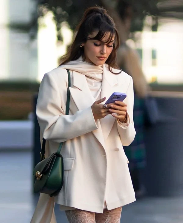 Reminder S01 Hande Erçel White Coat