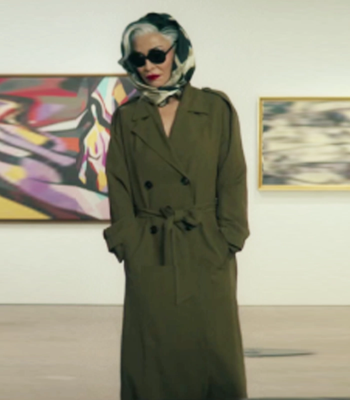 Frauds S01 Talisa Garcia Green Coat